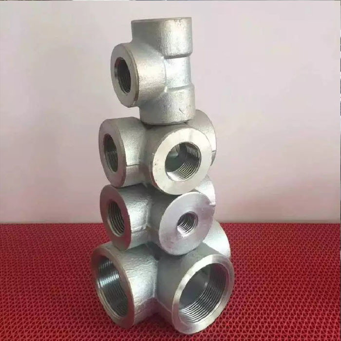 High Pressure Socket Pipe Fittings Carbon Steel Pipe Tee 5inch 3000LB ...