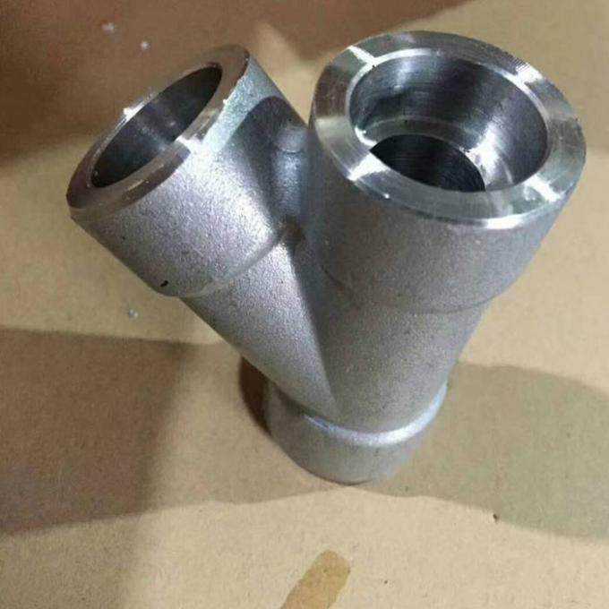 ASME B16.11 Standard Hot-Dip Galvanized Socket Tee DN50 6000LB